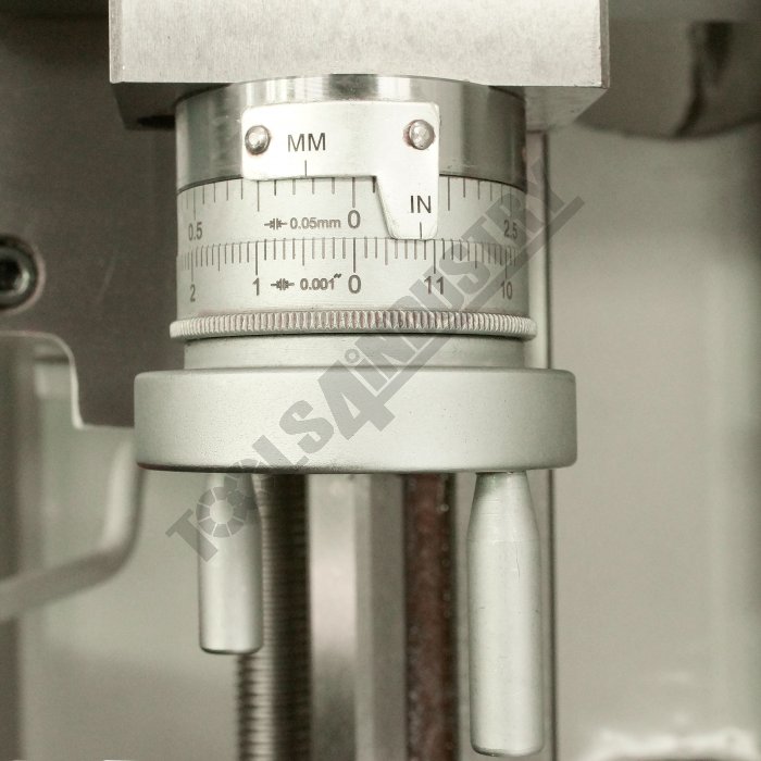 L237 - AL-960B Centre Lathe | t4i.com.au