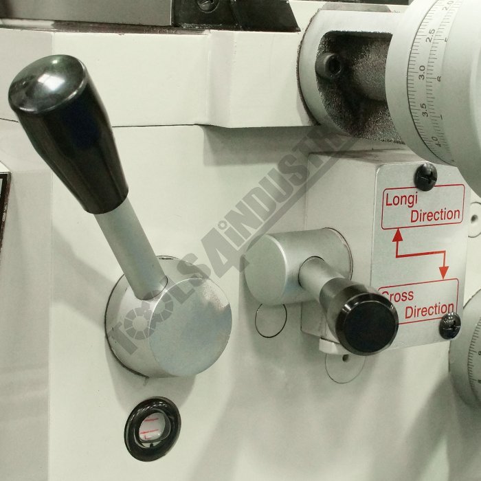 L237D - AL-960B Centre Lathe | t4i.com.au