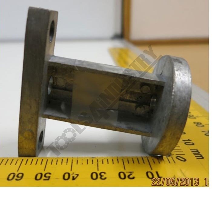 LR946 - #6 5019 BRACKET | t4i.com.au