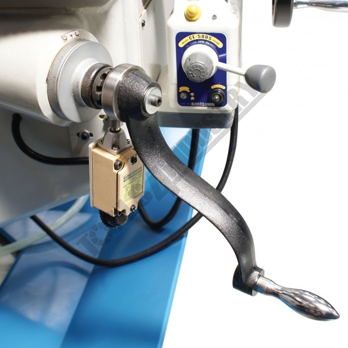 M629D - BM-65VE Industrial Turret Milling Machine | t4i.com.au