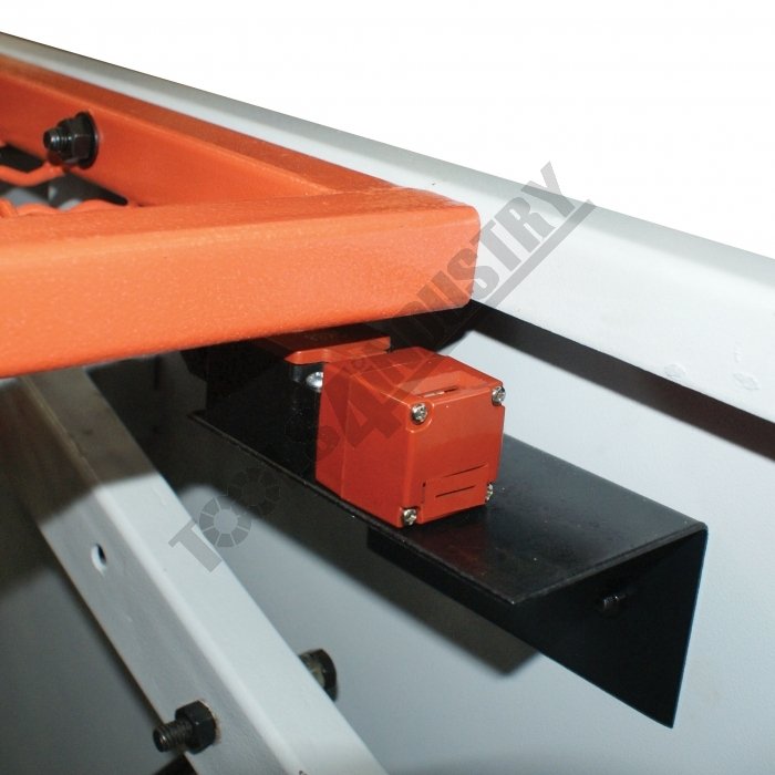 S609 - MG-432 Mechanical Guillotine | t4i.com.au