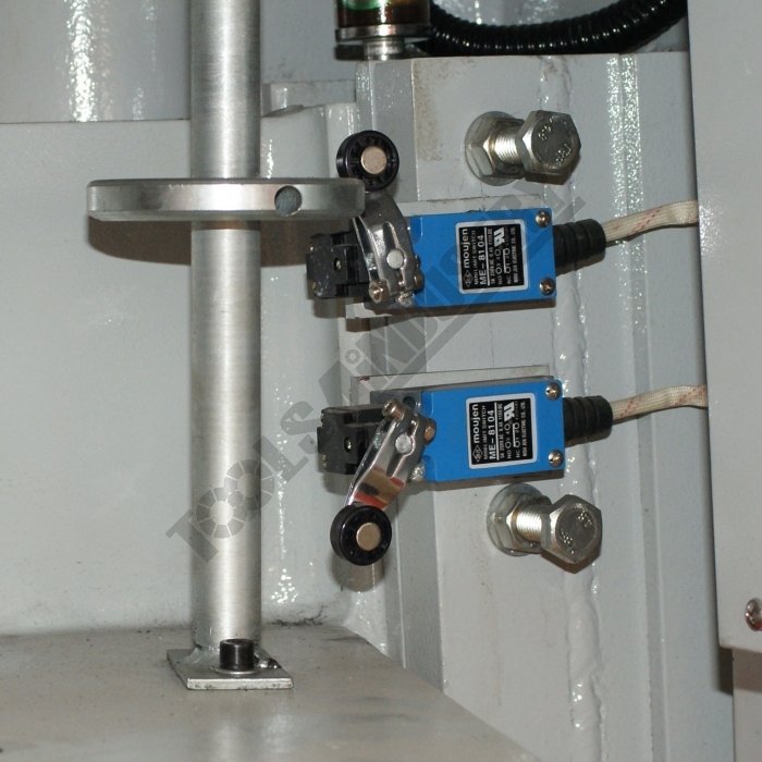 S924 - HG-440B Hydraulic NC Guillotine | t4i.com.au